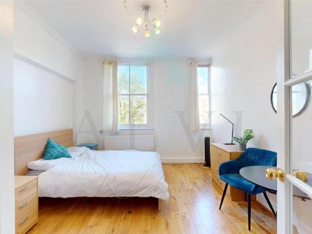 Cromwell Road, London SW5 3 bed apartment to rent £4,500 pcm £1,038 pw