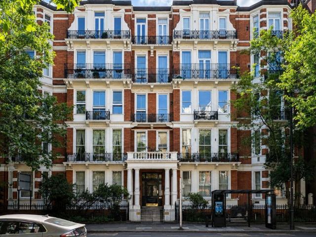 Cromwell Road, London SW5, Studio to rent, £1,300 pcm | PrimeLocation