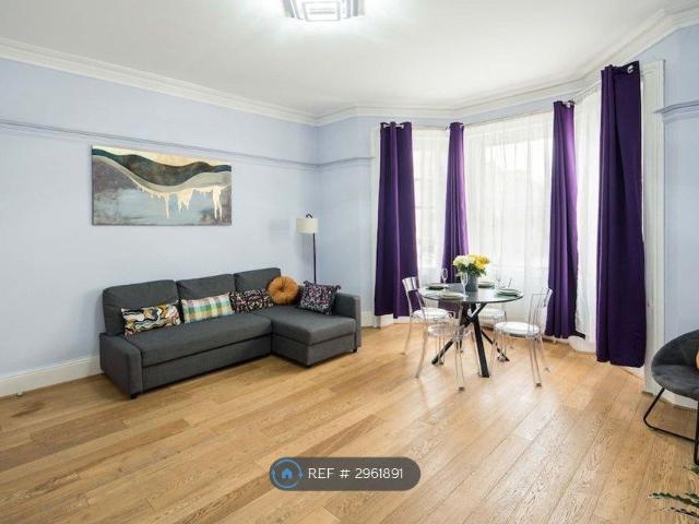 Cromwell Road, London SW7, 3 bed flat to rent, £4,500 pcm | PrimeLocation