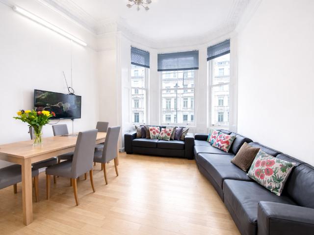 Cromwell Road, London SW7, 2 bed flat to rent, £3,207 pcm | PrimeLocation
