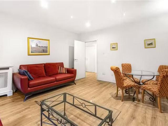 Cromwell Road, London, SW7 4XH