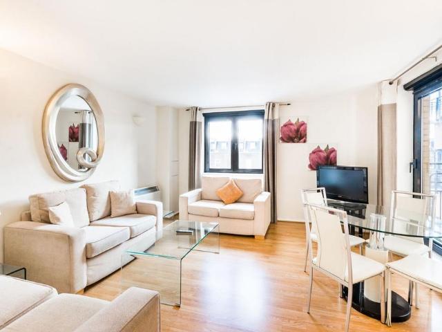 Cromwell Road, South Kensington. 1 bed flat to rent £2,925 pcm £675 pw