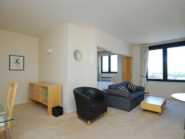 Cromwell Road, South Kensington. 1 bed flat to rent £3,164 pcm £730 pw