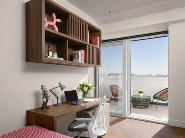 Cromwell Road, South Kensington Studio to rent £5,742 pcm £1,325 pw