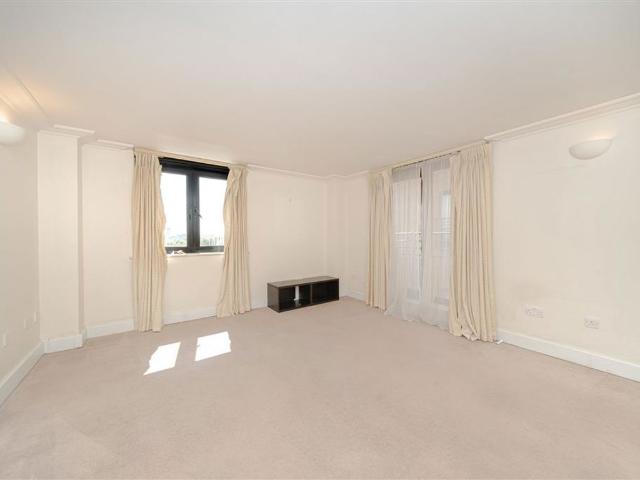 Cromwell Road, South Kensington SW7, 1 bed flat to rent, £2,750 pcm | PrimeLocation