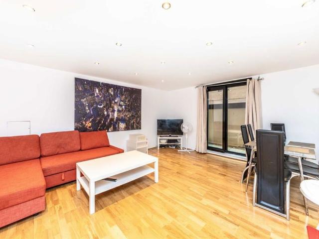 Cromwell Road, South Kensington SW7, 1 bed flat to rent, £2,591 pcm | PrimeLocation