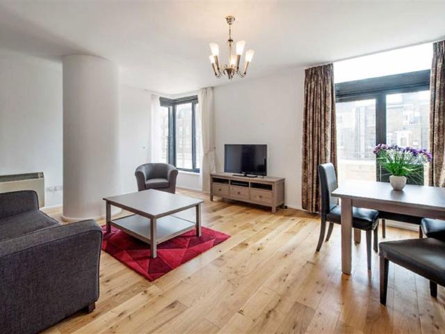 Cromwell Road, South Kensington SW7, 2 bed flat to rent, £3,683 pcm | PrimeLocation