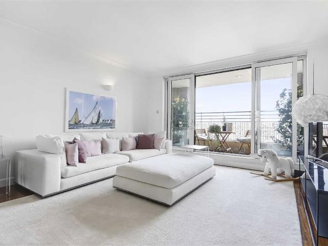 Cromwell Road, South Kensington SW7, 3 bed flat to rent, £7,367 pcm | PrimeLocation