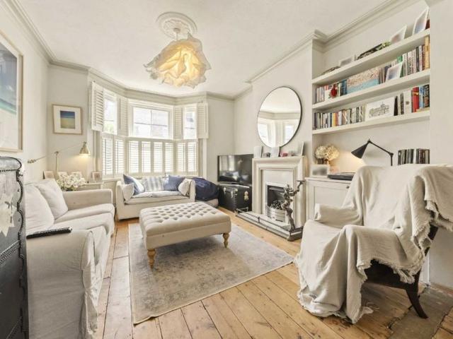 Cromwell Road, TW13, London