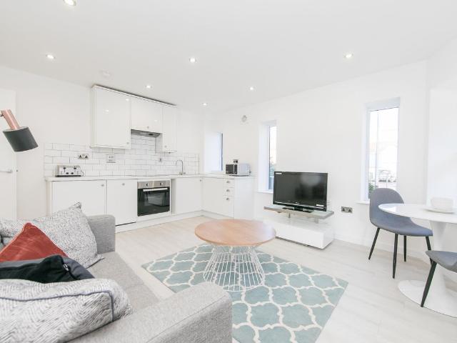 Cromwell Square, Ipswich IP1, 1 bed flat to rent, £850 pcm | PrimeLocation