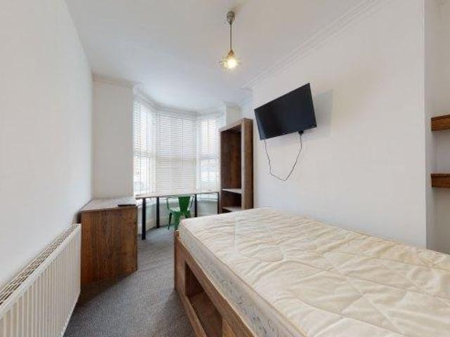 Cromwell Street 4 bed house share to rent £1,992 pcm £460 pw