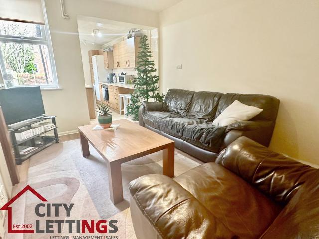 Cromwell Street, Arboretum NG7, 4 bed terraced house to rent, £2,253 pcm | PrimeLocation