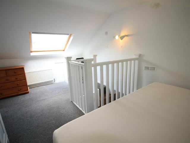 Cromwell Street, Nottingham NG7 2 bed terraced house to rent £1,080 pcm £249 pw