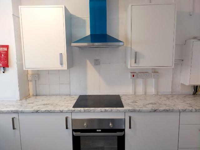 Crondall Street, Hoxton N1, Room to rent, £700 pcm | PrimeLocation