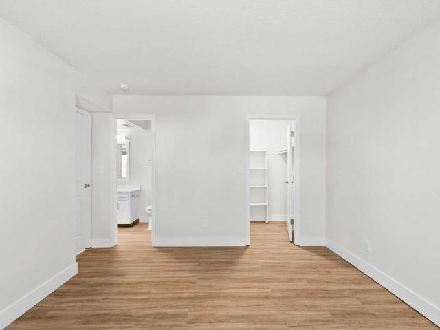 Crooked Creek 1 Bedroom Apartment for Rent at 3947 Point Bar Rd, Indianapolis, IN 46268 Augusta New Augusta