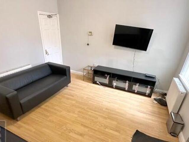 Crookes Valley Road, Sheffield, 5 Bedroom Flat
