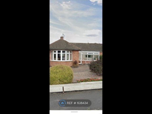 Croome Close, Loughborough LE11, 2 bed bungalow to rent, £1,350 pcm | PrimeLocation
