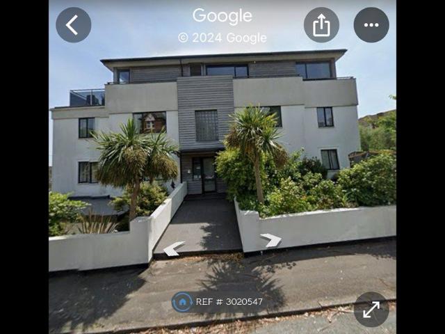 Crosby Road, Bournemouth BH4, 2 bed flat to rent, £1,300 pcm | PrimeLocation