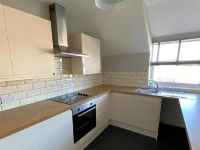 Crosby Road South, Waterloo, 2 Bedroom Flat
