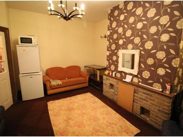 Crosland Road, Thornton Lodge, Huddersfield HD1, 2 bed terraced house to rent, £650 pcm | PrimeLocation