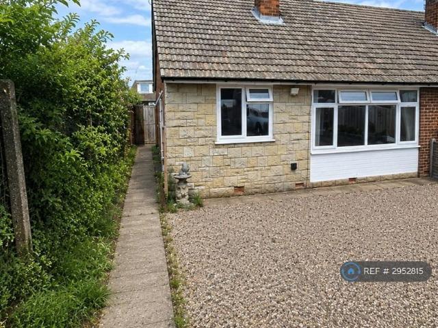 Cross Walk, Oldbury, B69 2 bed bungalow to rent £1,195 pcm £276 pw