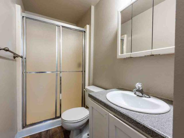 Cross Creek Apartments 2 Bedroom Apartment for Rent at 4160 124th Ave Se, Bellevue, WA 98006