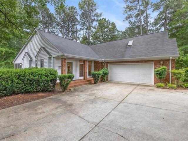 Cross Creek Dr, Seneca, Home For Sale