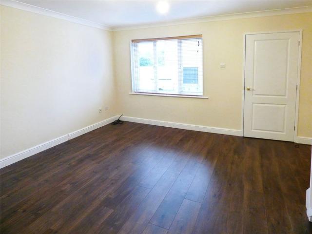 Cross Gates Close, Bracknell, Berkshire, RG12