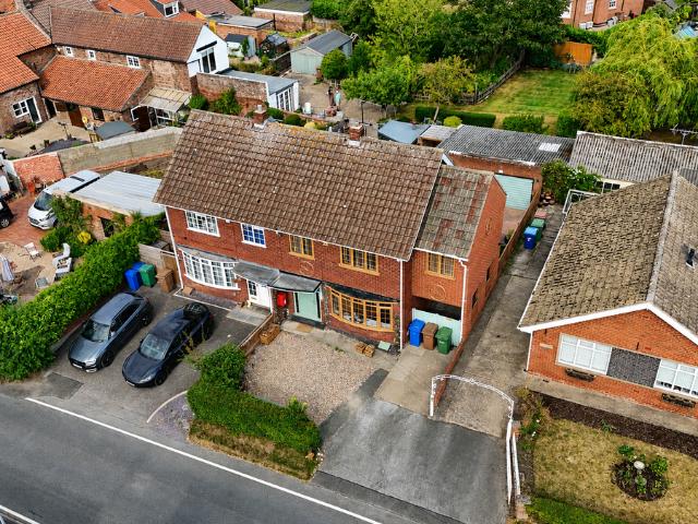 Cross Lane, North Frodingham, Driffield YO25, 4 bed detached house to rent, £1,250 pcm | PrimeLocation