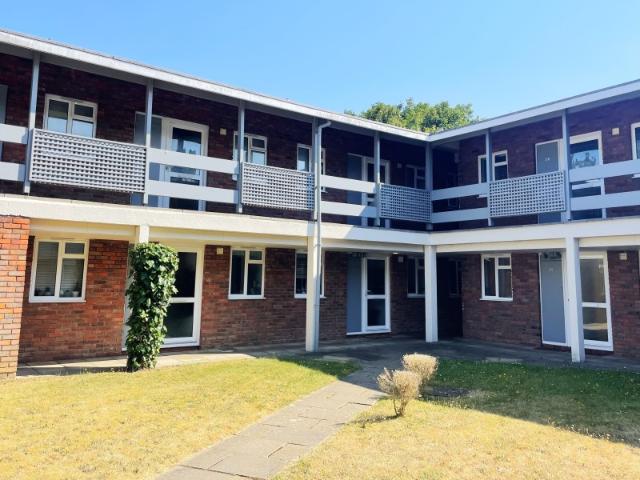 Cross Lanes, Guildford 1 bedroomProperty for lettings Seymours