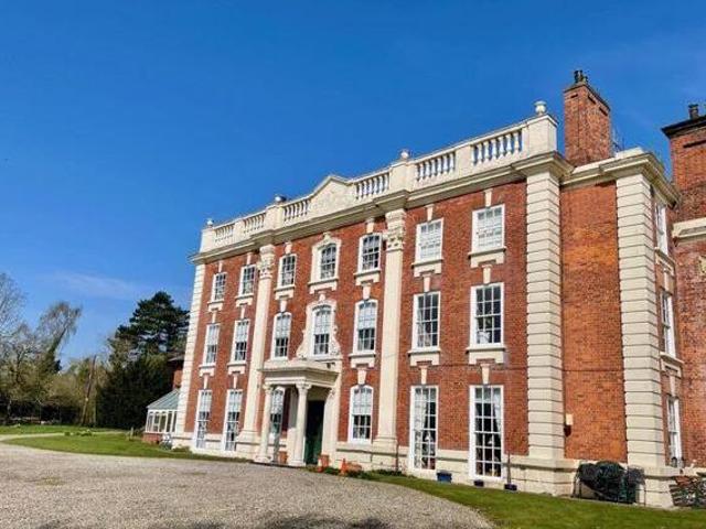 Cross Lanes, Sontley, 3 Bedroom Flat