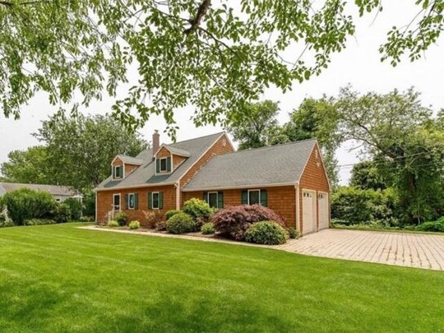 Cross Rd, Narragansett, Home For Sale