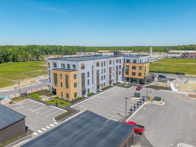 Cross St Unit,scarborough, Condo For Sale