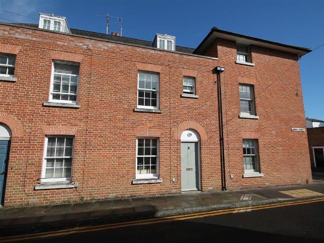 Cross Street, Canterbury CT2, 3 bed terraced house to rent, £1,750 pcm | PrimeLocation