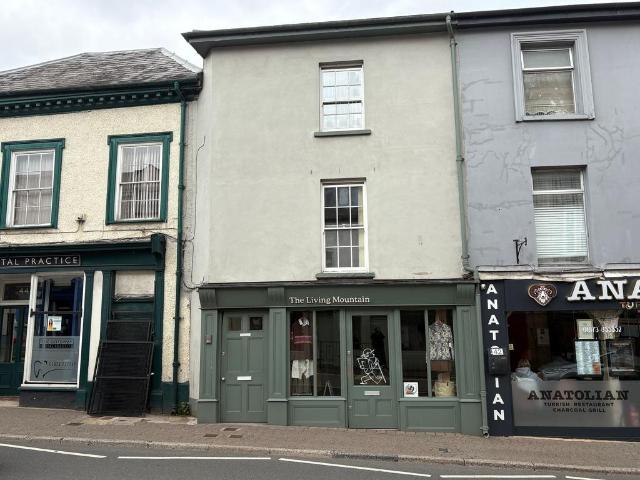 Cross Street, Abergavenny, NP7 1 bed flat to rent £695 pcm £160 pw
