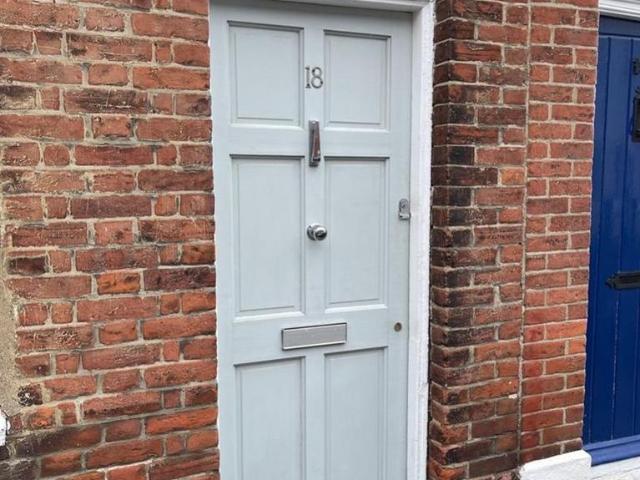 Cross Street, Kent CT2 2 bed house to rent £1,260 pcm £291 pw