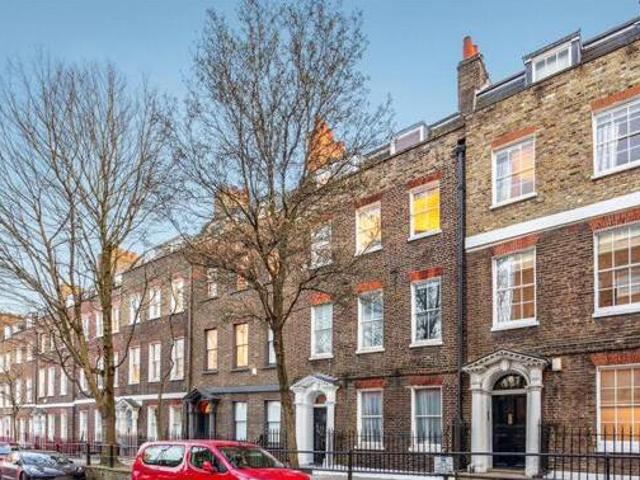 Cross Street, London, 2 Bedroom Apartment