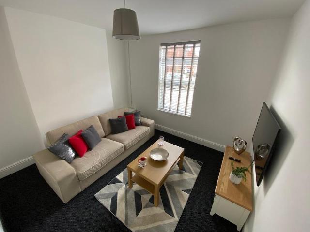 Cross Street, Lincoln LN5 3 bed house to rent £1,495 pcm £345 pw