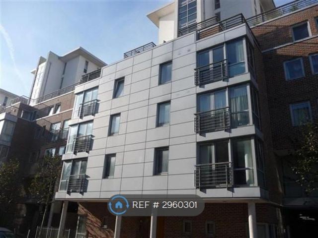 Cross Street, Portsmouth PO1, 2 bed flat to rent, £1,500 pcm | PrimeLocation