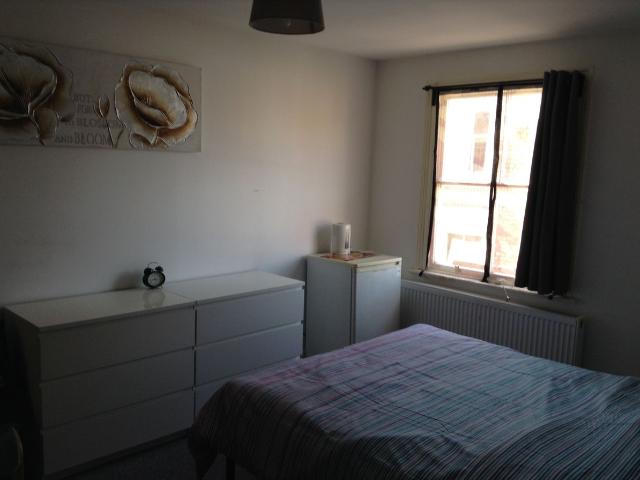 Cross Street, Willenhall WV13, Studio to rent, £737 pcm | PrimeLocation