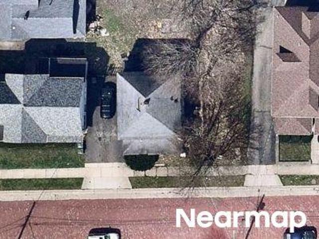 Crossman St
