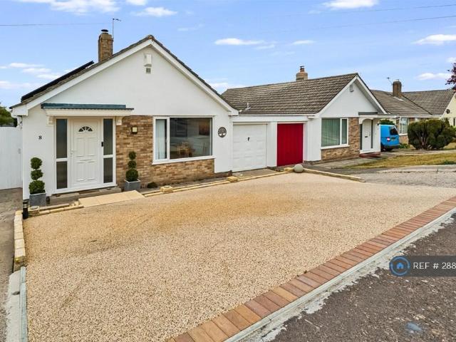 Crossmead, Bridgwater, TA7 2 bed bungalow to rent £3,250 pcm £750 pw