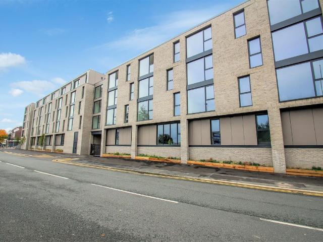 Crossbank, Salford M7, 2 bed flat to rent, £1,150 pcm | PrimeLocation