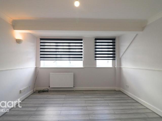 Crossbrook Street, WALTHAM CROSS 2 bed apartment to rent £1,900 pcm £438 pw