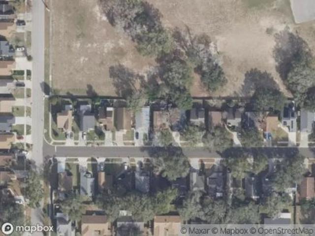 Crossfield Dr