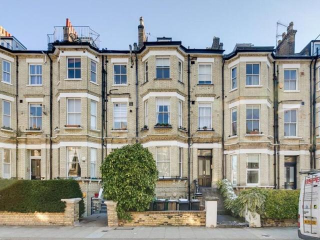 Crossfield Road, London NW3, 2 bed flat to rent, £2,999 pcm | PrimeLocation