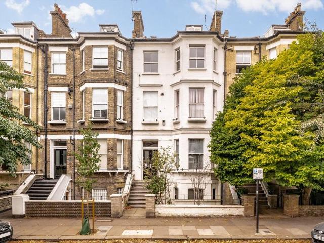 Crossfield Road, LONDON NW3 2 bed flat to rent £4,500 pcm £1,038 pw