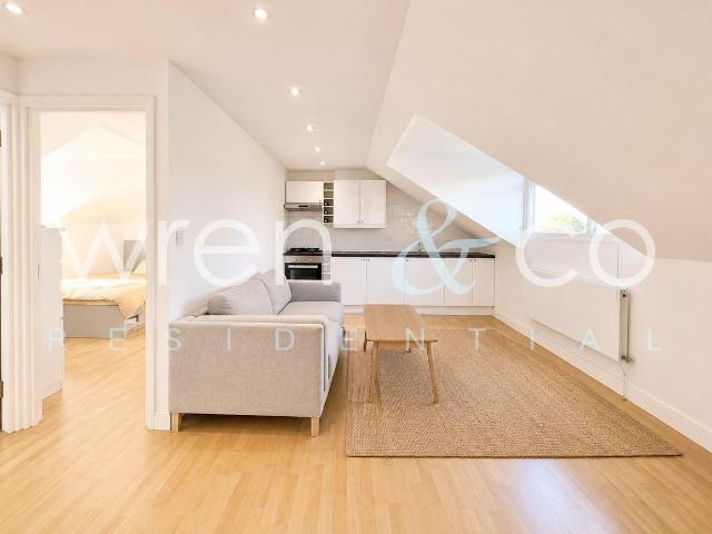 Crossfield Road NW3, 1 bed flat to rent, £1,950 pcm | PrimeLocation