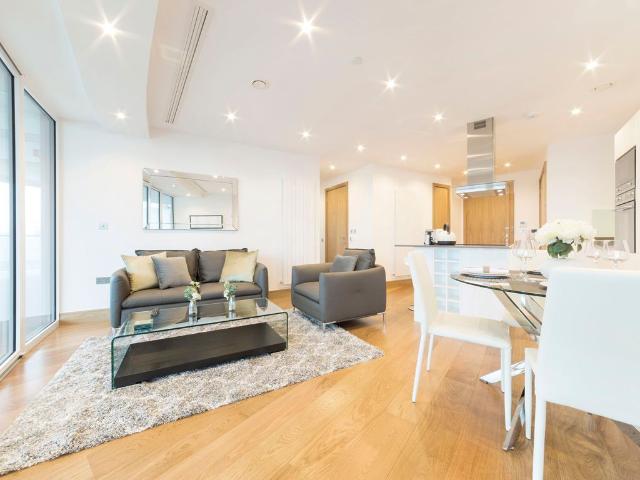 Crossharbour Plaza, Canary Wharf E14, 2 bed flat to rent, £3,250 pcm | PrimeLocation