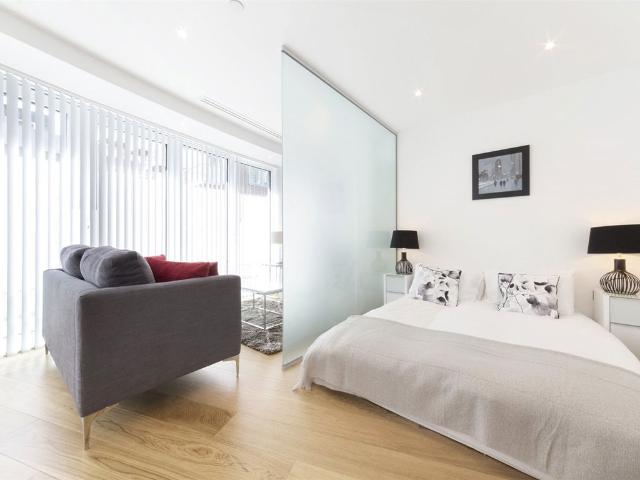 Crossharbour Plaza, Canary Wharf E14, Studio to rent, £2,000 pcm | PrimeLocation